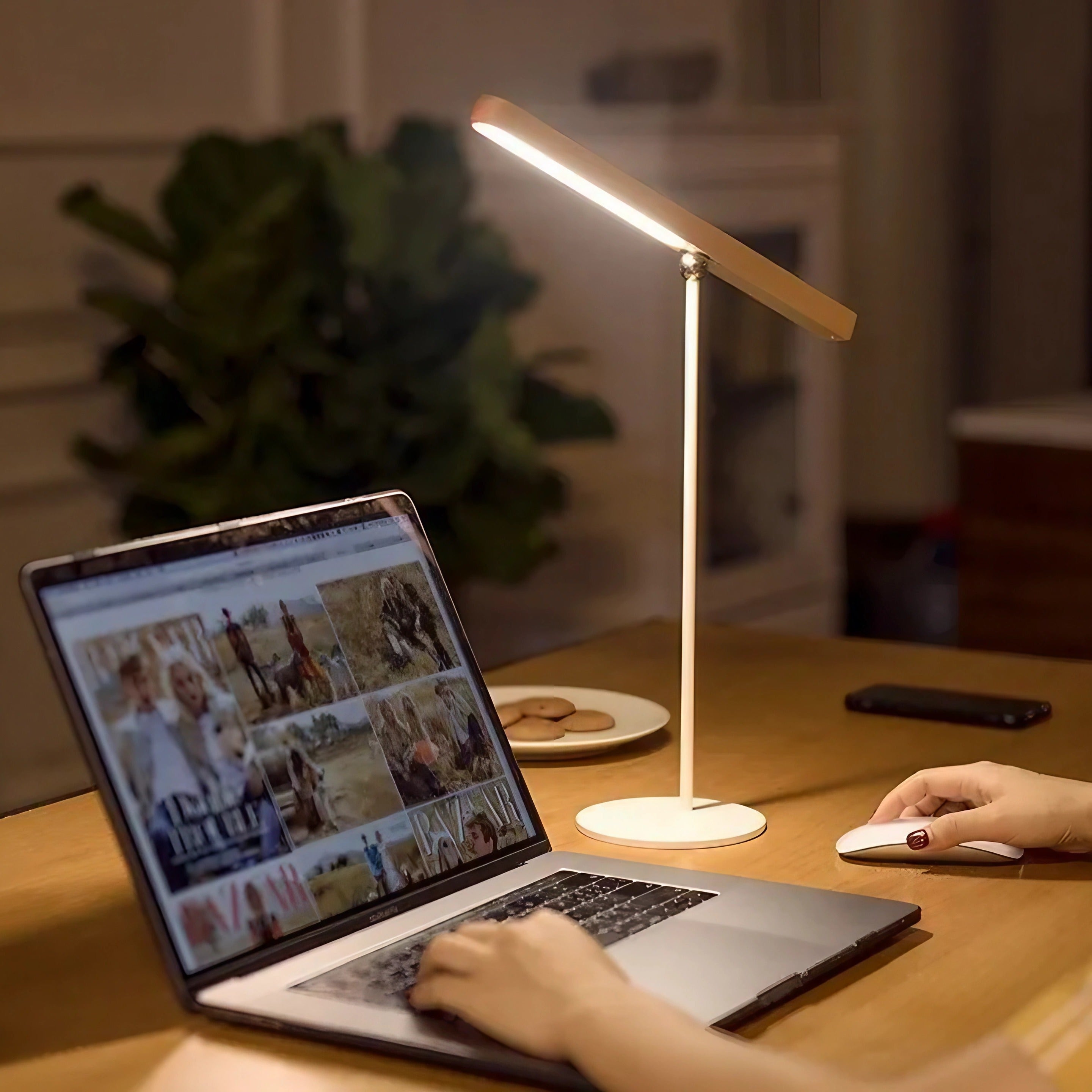 Wooden Magnetic Rotatable LED Table Lamp